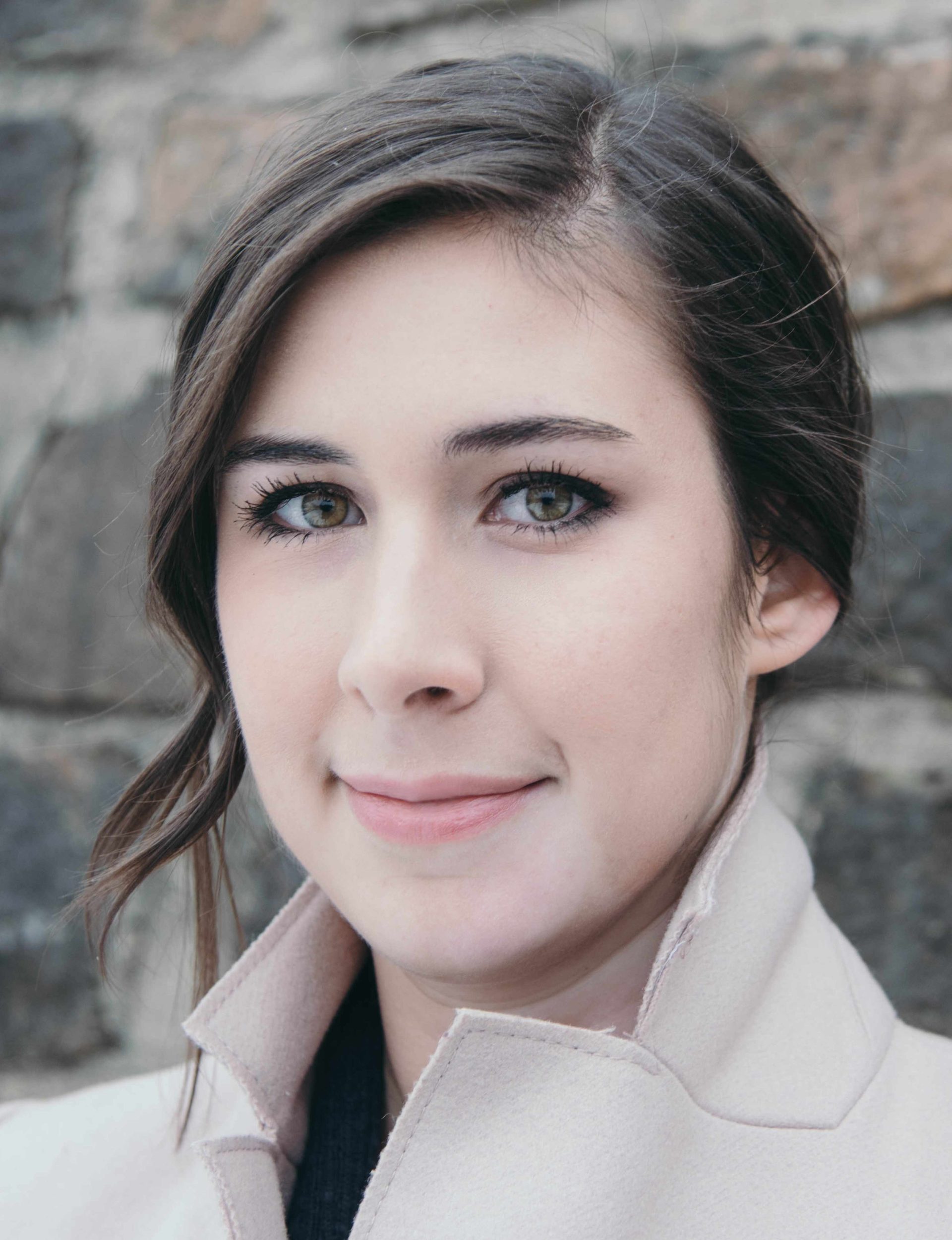 Kelsey Hutton | Cast of Wonders